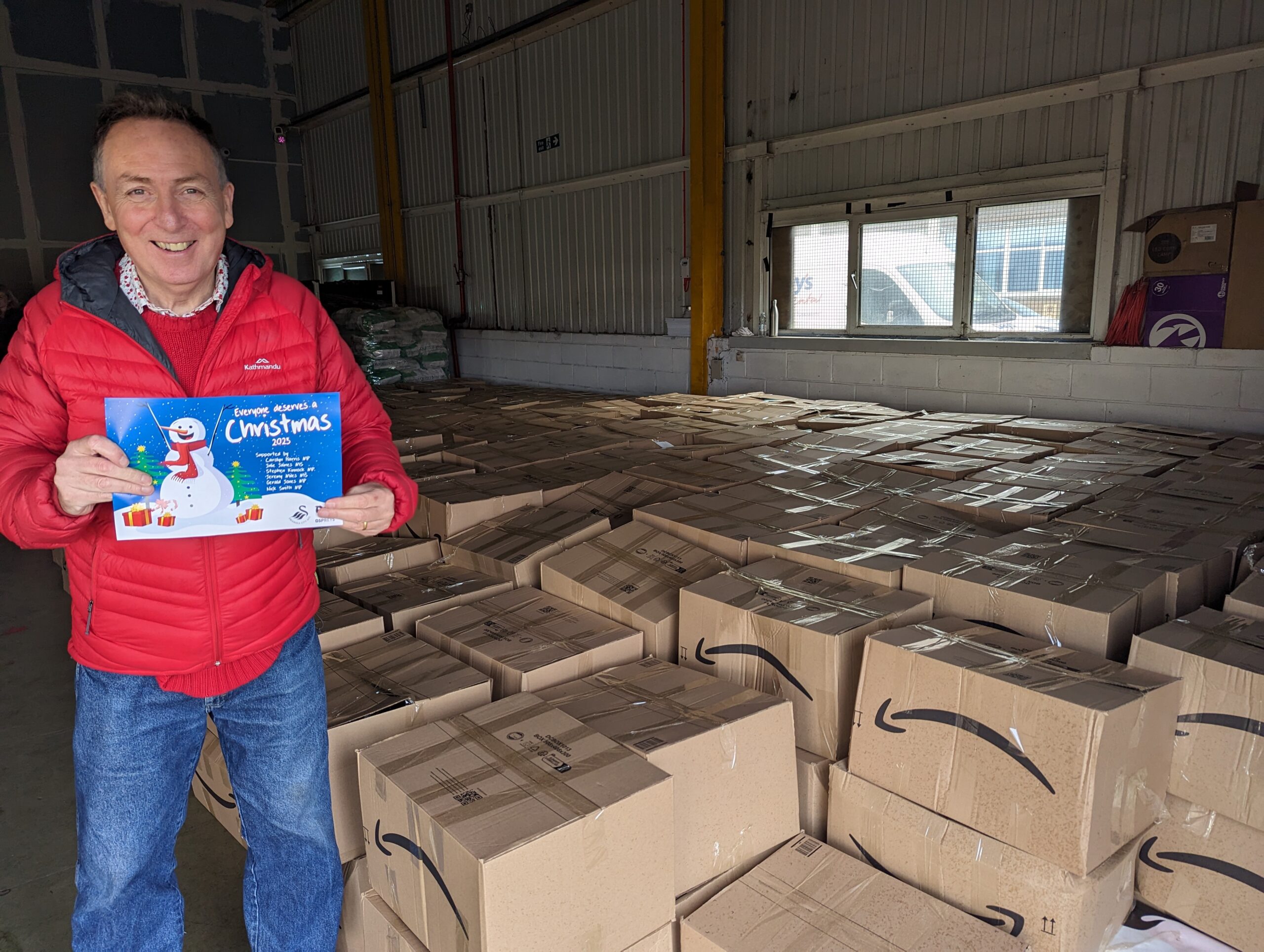 Nick Smith MP joins volunteers to pack “Everyone Deserves a Christmas ...
